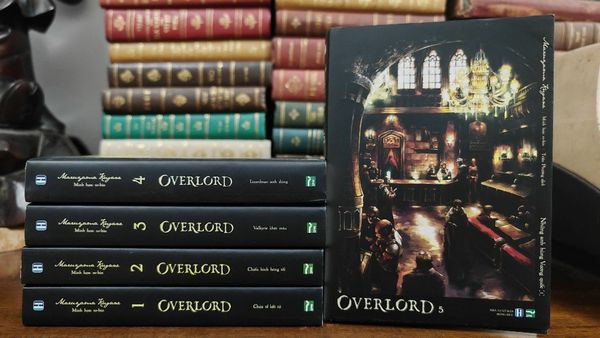 LIGHT NOVEL OVERLORD – Momo Bookstore