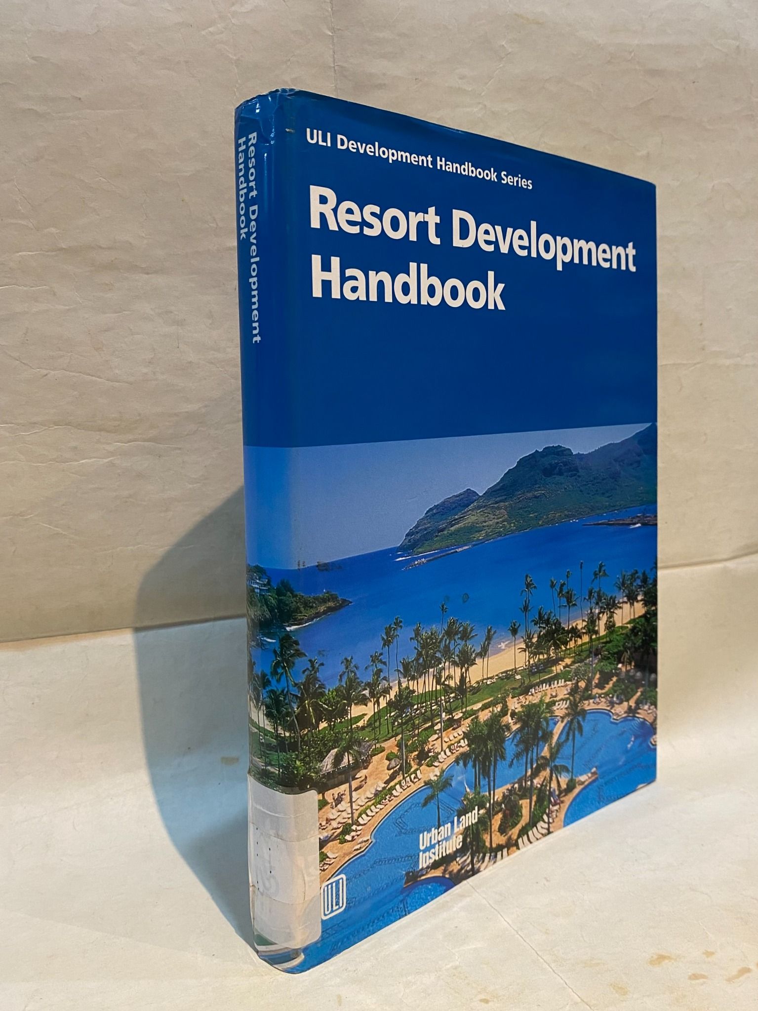 Resort Development Handbook (Community Builders Handbook Series) – Momo ...