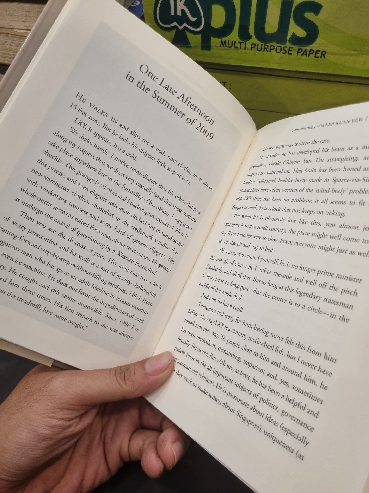 CONVERSATIONS WITH LEE KUAN YEW - Tom Plate – Momo Bookstore