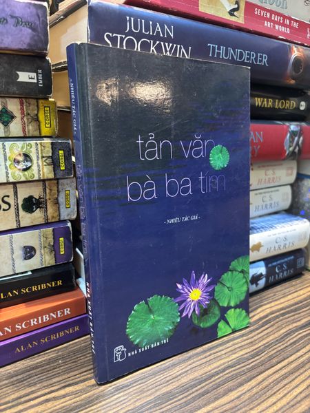 Tản văn bà ba tím - Nhiều tác giả – Momo Bookstore
