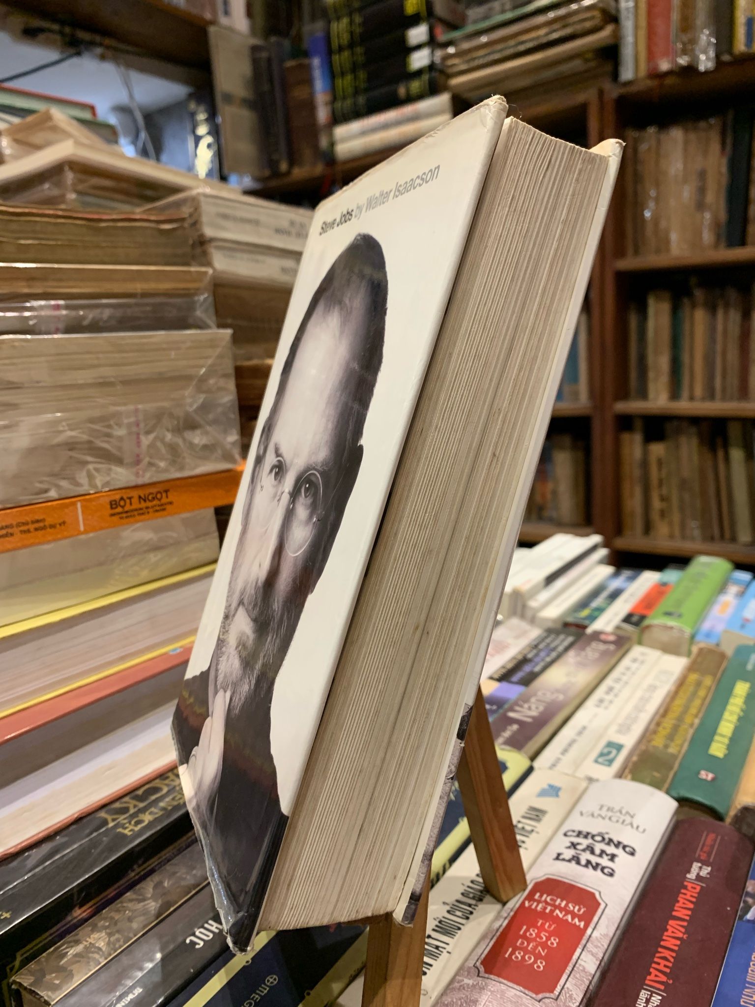 Steve Jobs - Walter Issaacson – Momo Bookstore