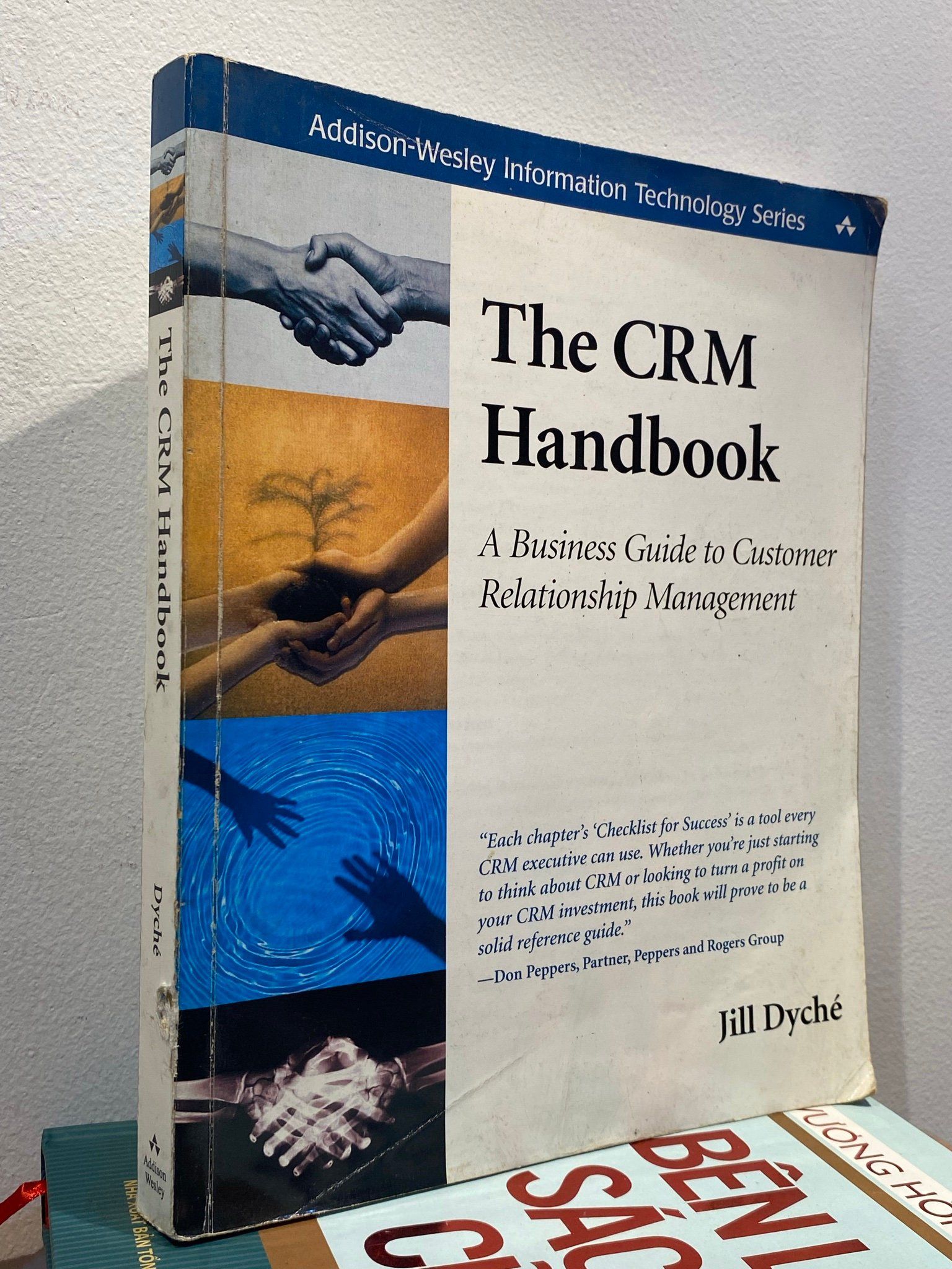 The CRM Handbook : A Business Guide to Customer Relationship Managemen – Momo Bookstore
