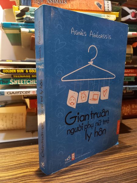 Gian truân người phụ nữ trẻ ly hôn - Agnès Abécassis – Momo Bookstore