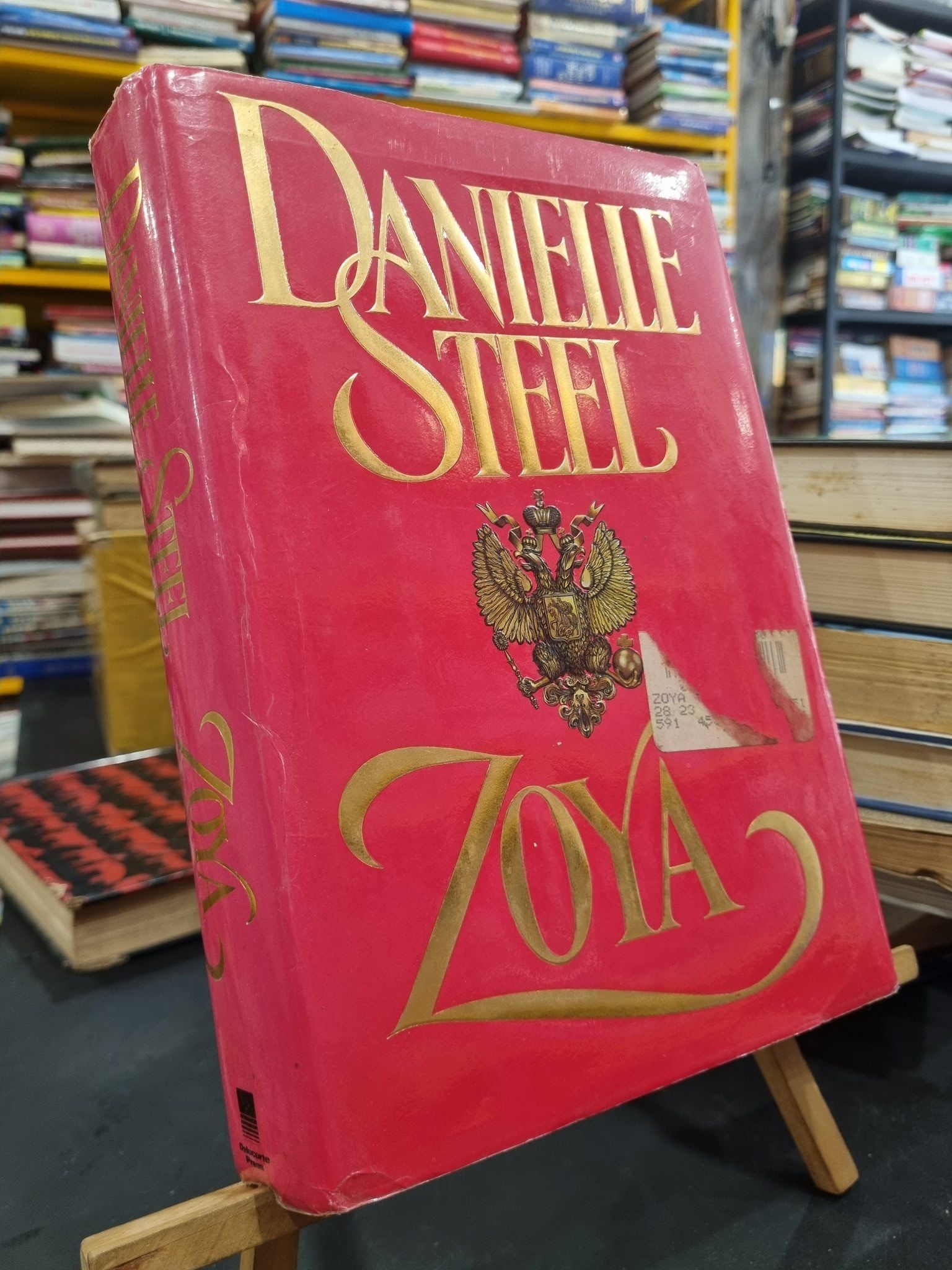 Zoya - Danielle Steel – Momo Bookstore