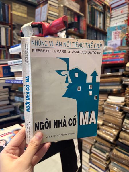 Ngôi nhà có ma - Pierre Bellemare, Jacques Antoine – Momo Bookstore