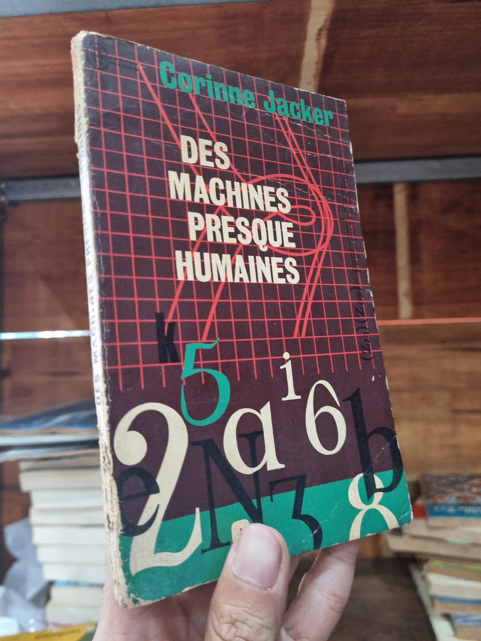 DES MACHINES PRESQUE HUMAINES - Corinne Jacker (1964) – Momo Bookstore