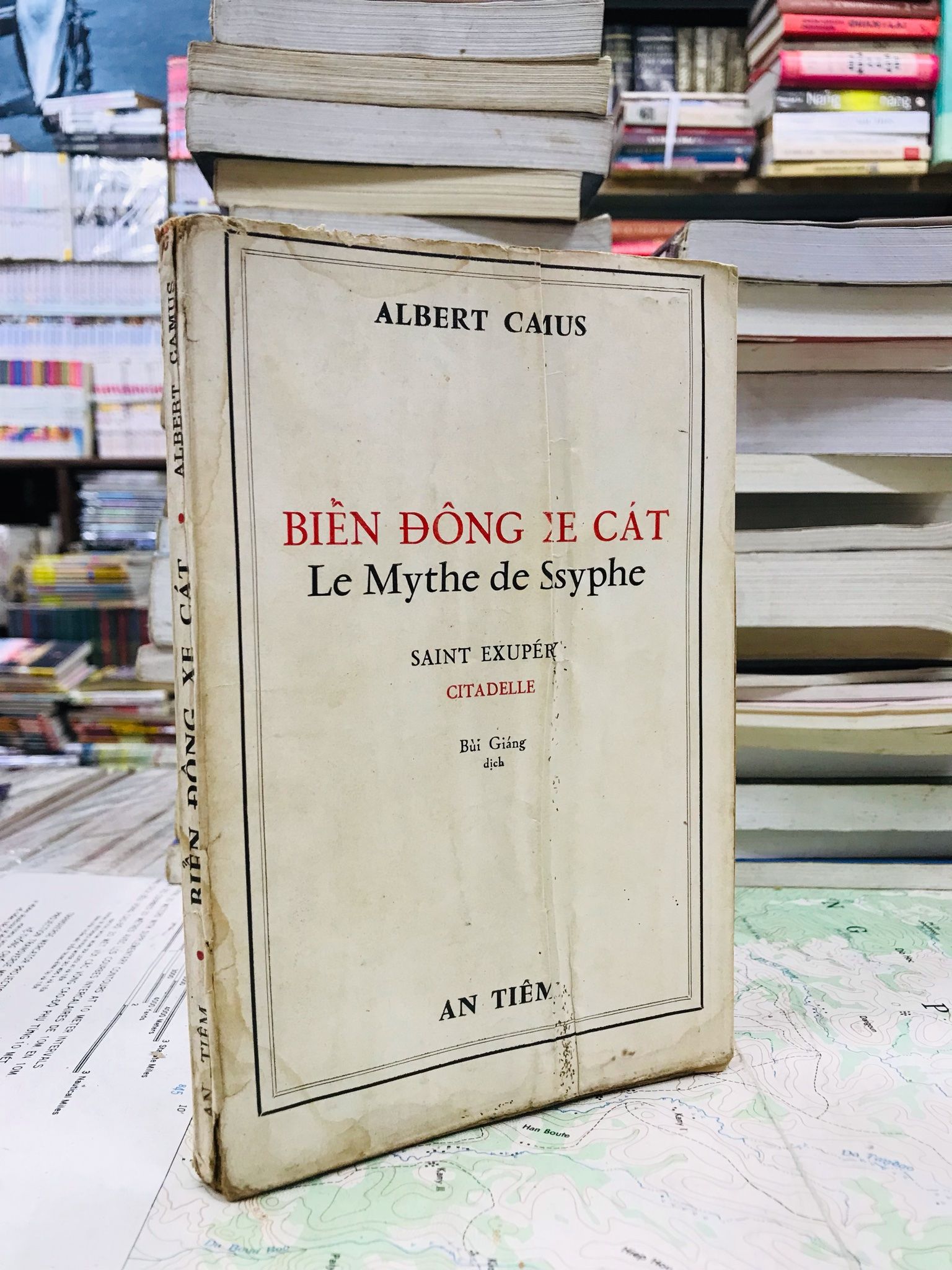 Biển đông xe cát - Albert Camus – Momo Bookstore