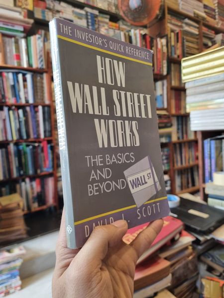 HOW WALL STREET WORKS : The Basics and Beyond – Momo Bookstore