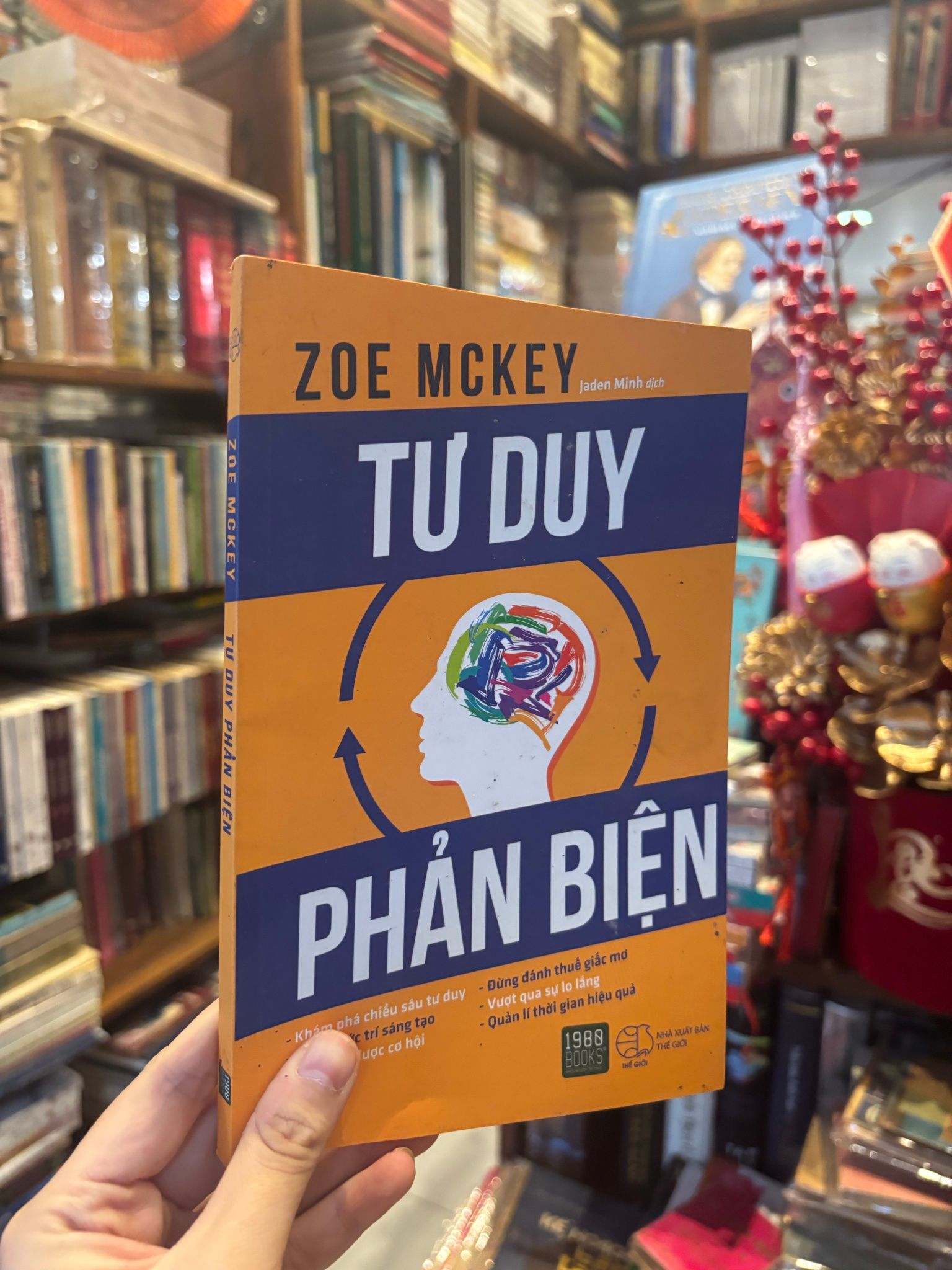 Tư duy phản biện - Zoe McKey – Momo Bookstore