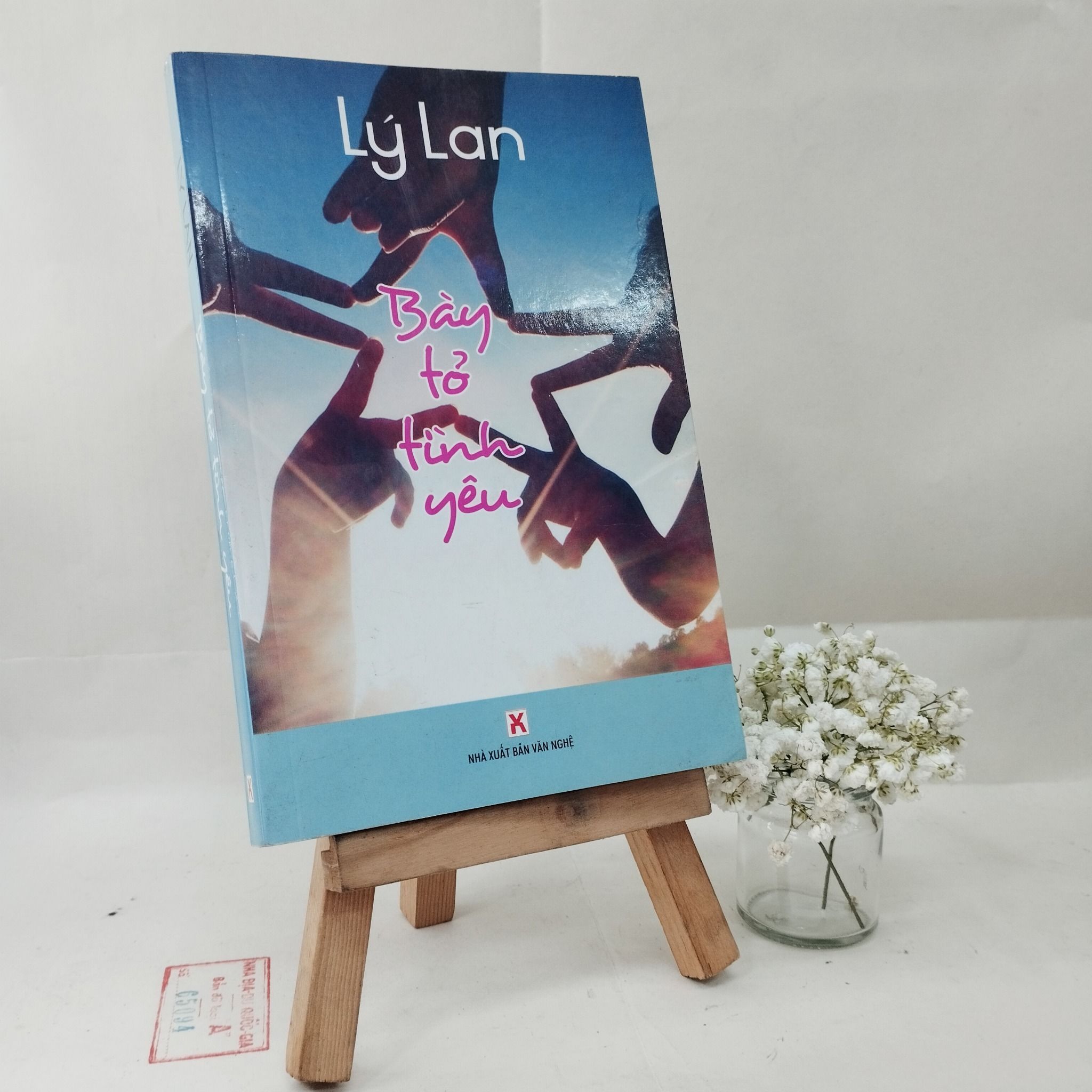 Bày Tỏ Tình Yêu - Lý Lan – Momo Bookstore