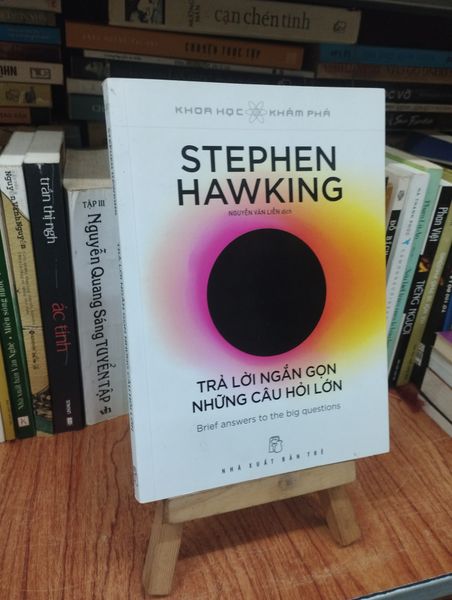 Trả lời ngắn gọn những câu hỏi lớn - Stephen Hawking – Momo Bookstore