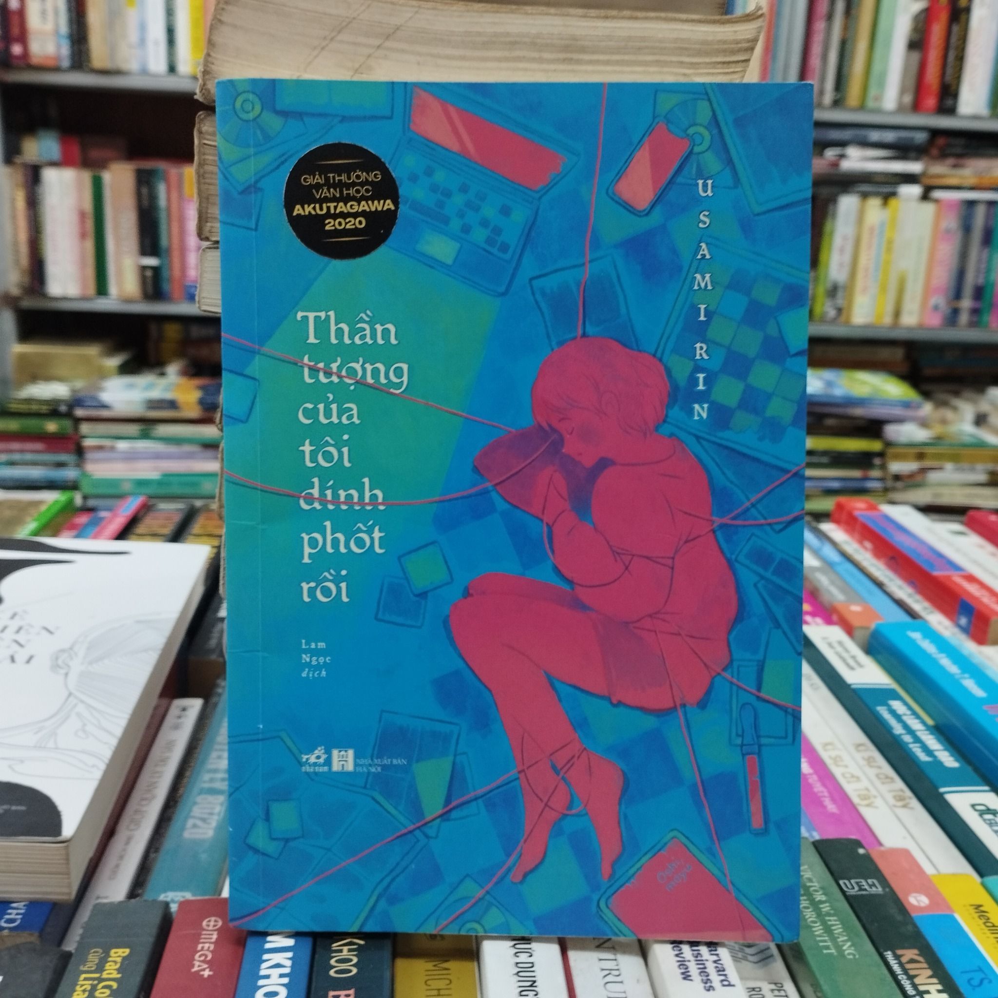 Thần tượng của tôi dính phốt rồi - Usami Rin – Momo Bookstore