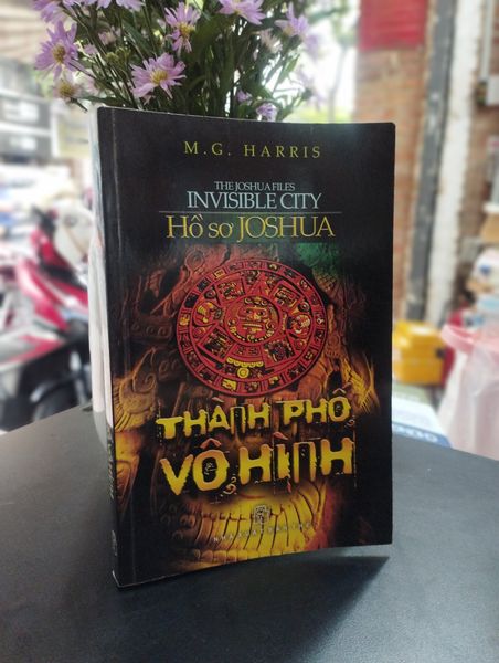Thành phố vô hình - M.G. Harris – Momo Bookstore