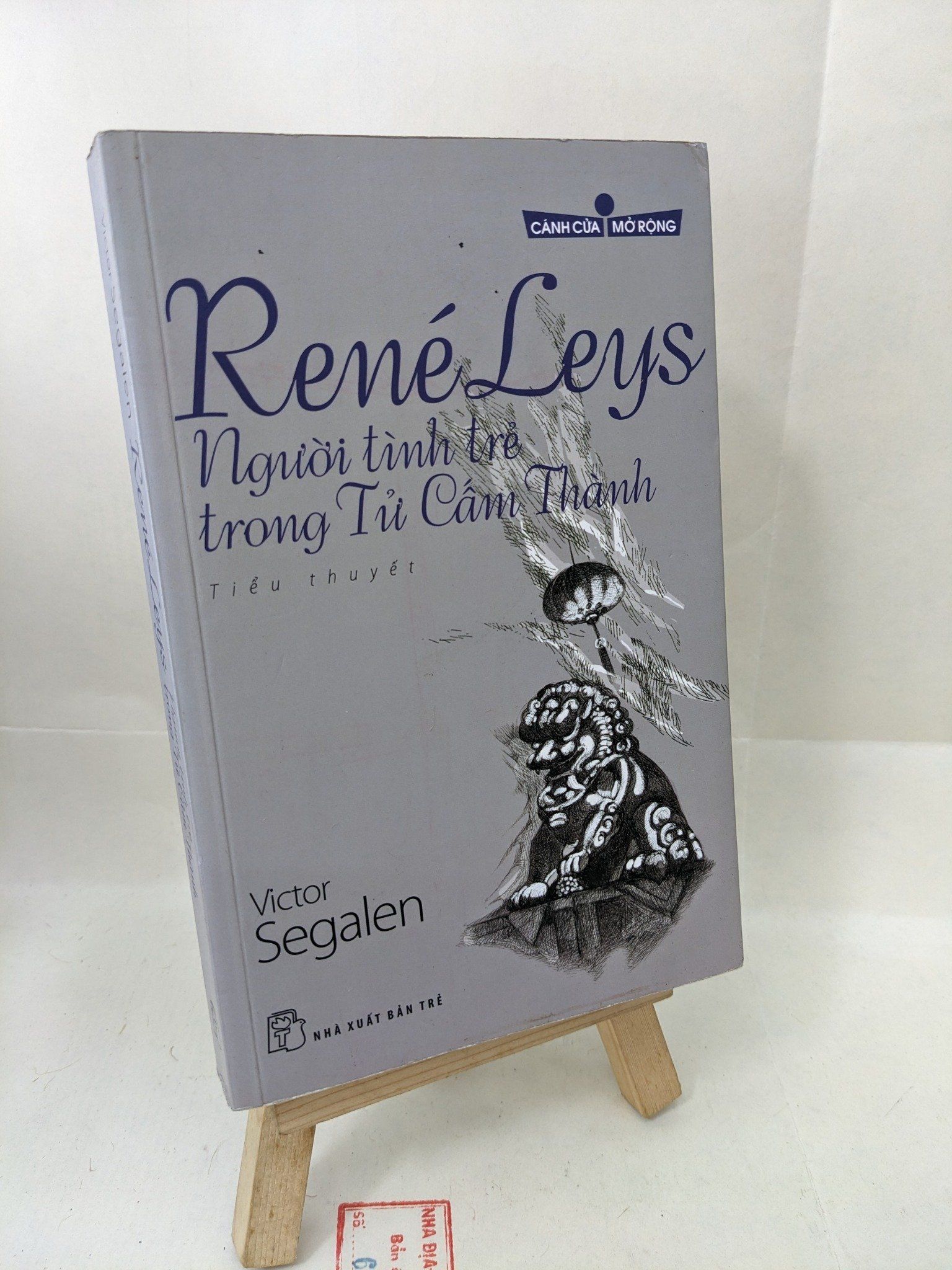 Rene Leys người tình trẻ trong tử cấm thành _ Victor Selagen – Momo ...