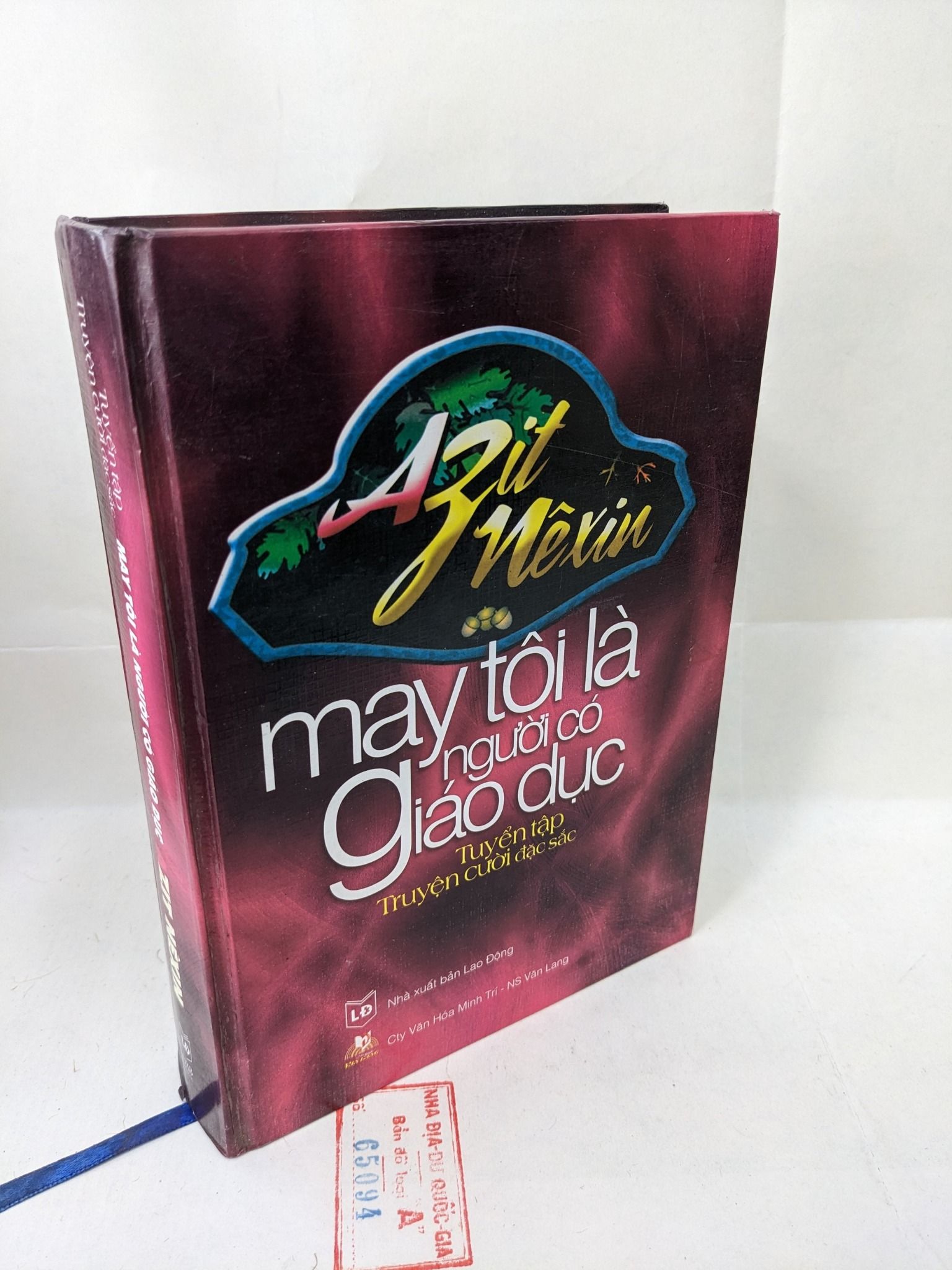 May tôi là người có giáo dục _ Azit Nêxin – Momo Bookstore