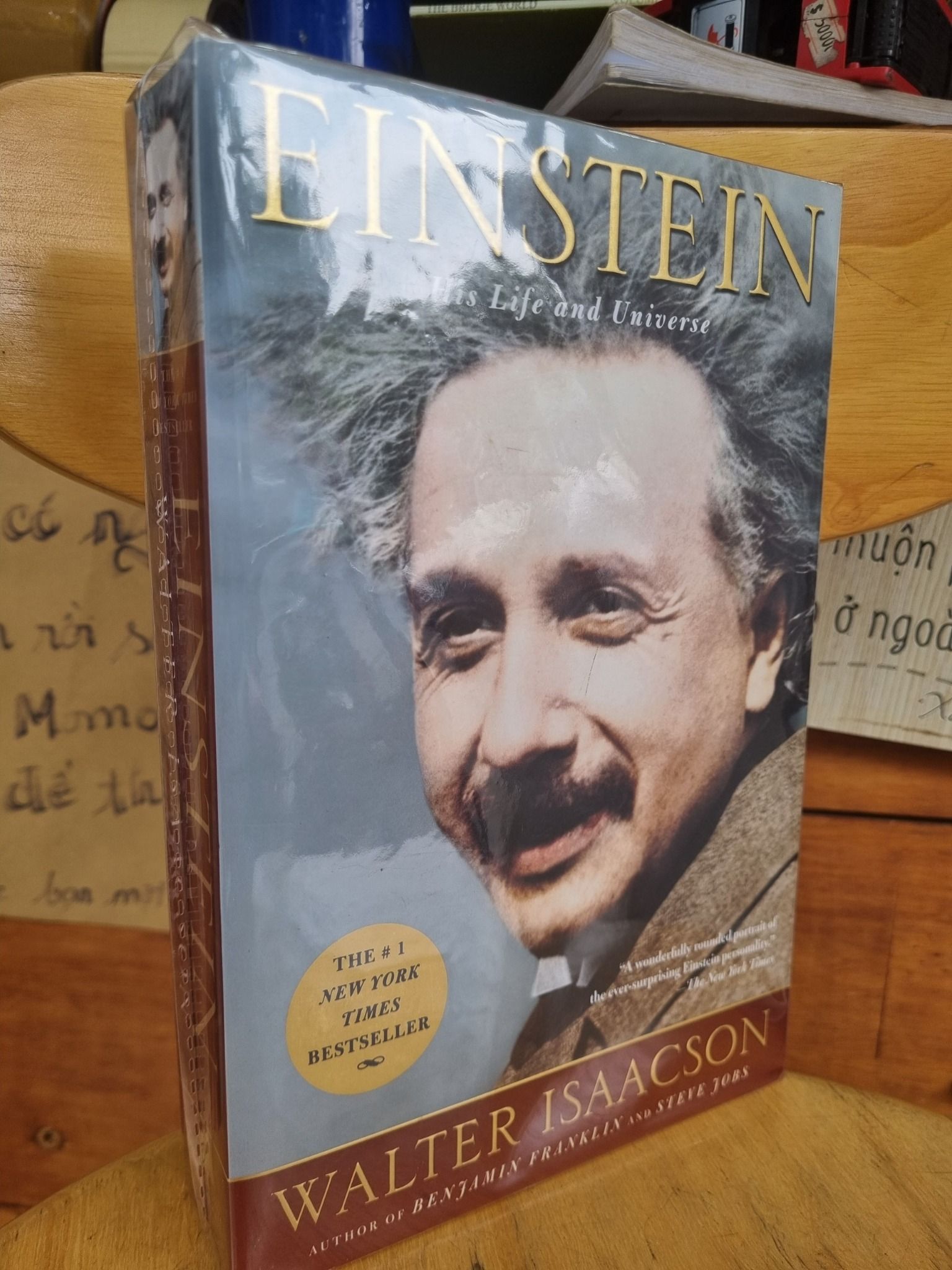 EINSTEIN: HIS LIFE AND UNIVERSE - WALTER ISAACSON – Momo Bookstore