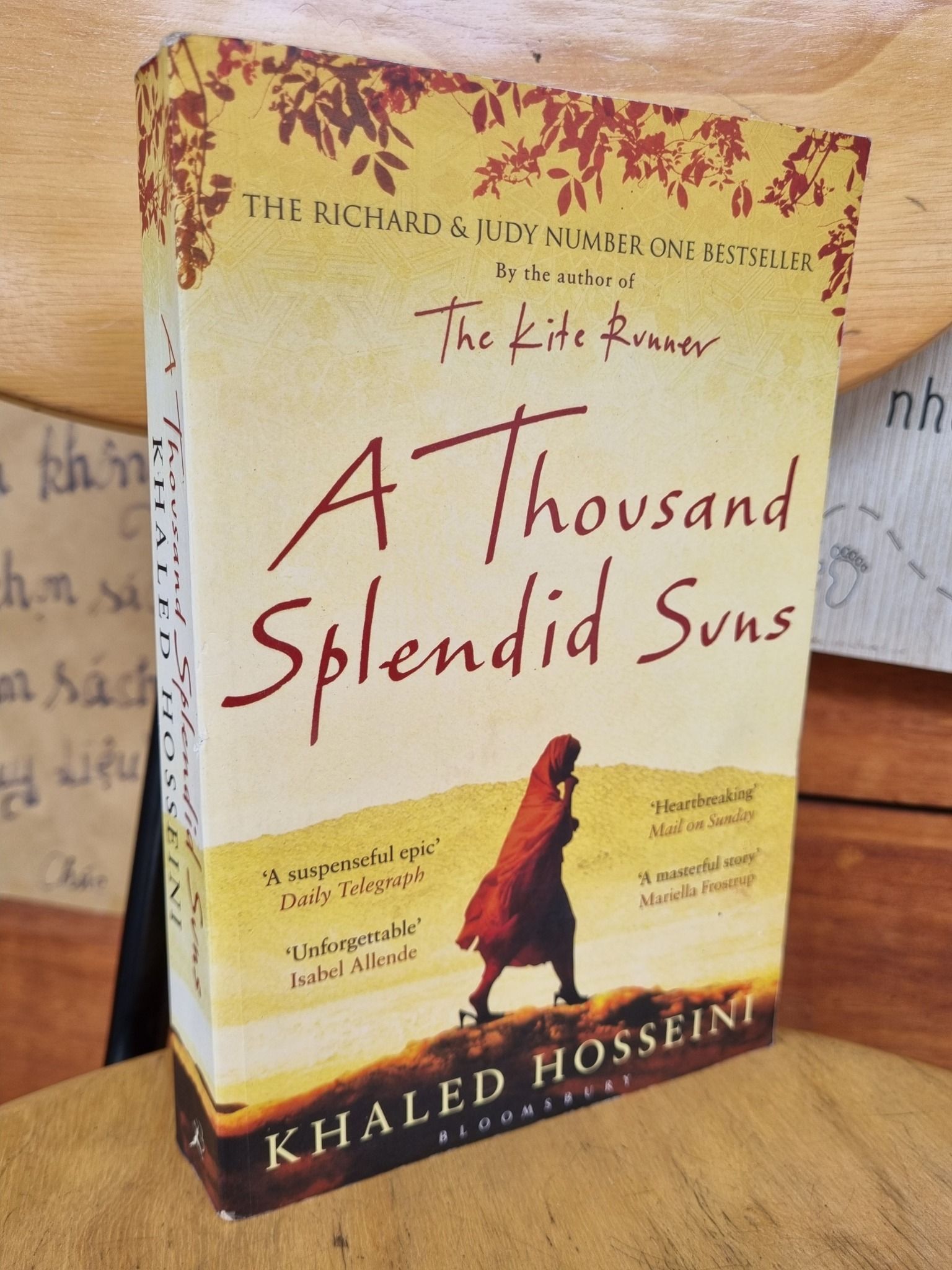 A THOUSAND SPLENDID SUNS - KHALED HOSSEINI – Momo Bookstore