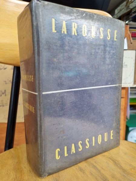 LAROUSSE - CLASSIQUE (1957) – Momo Bookstore