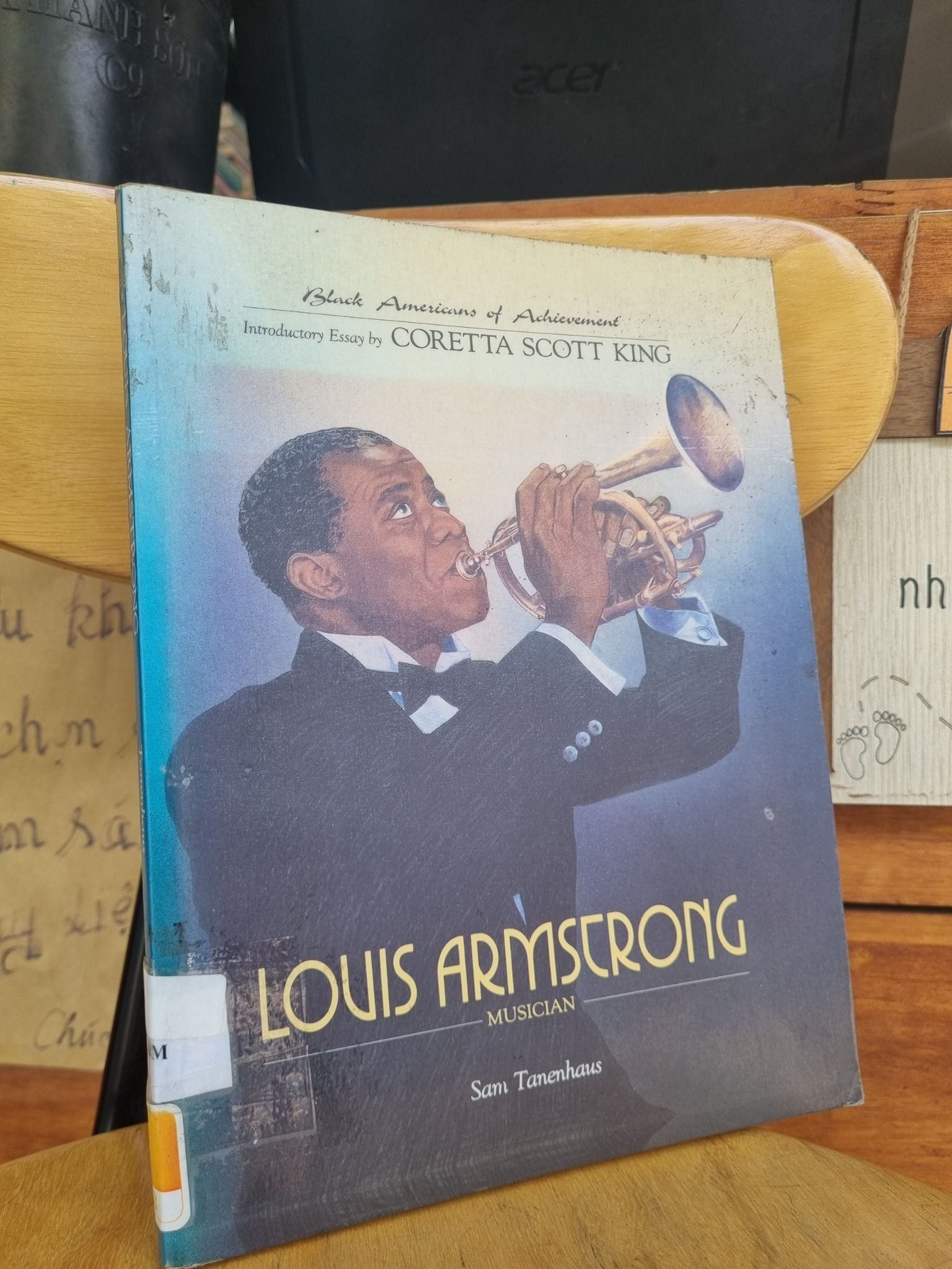 LOUIS ARMSTRONG : MUSICIAN - SAM TANENHAUS – Momo Bookstore