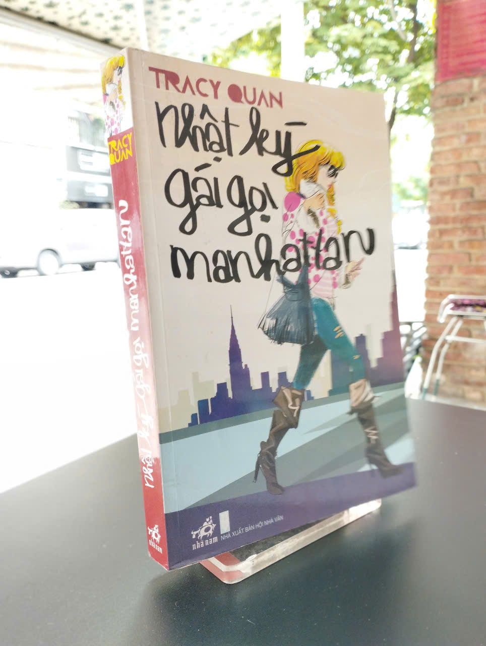 Nhật ký gái gọi Manhattan - Tracy Quan – Momo Bookstore