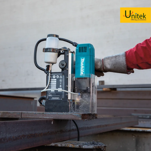 Máy khoan từ dùng điện Makita MB350