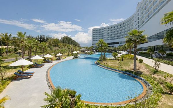 Selectum Noa Resort Cam Ranh – Joy's Holiday