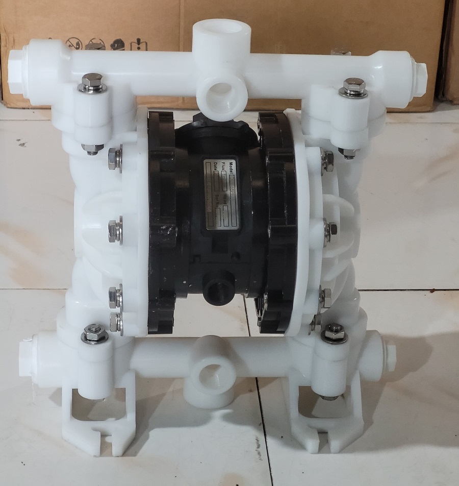 Máy Bơm QBY-15 Nhựa PP