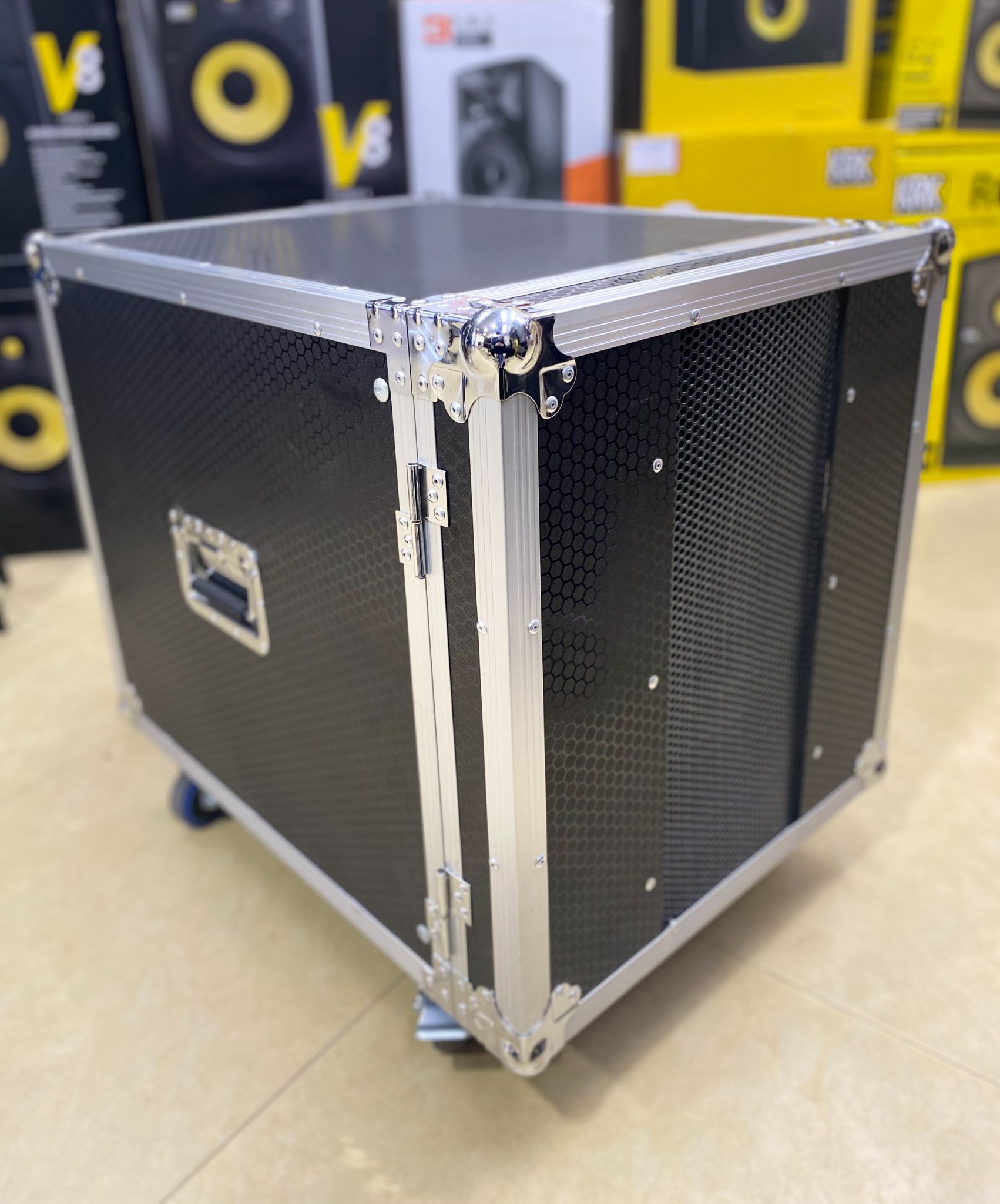 Tủ thiết bị 12U KTV – nhacvietdts