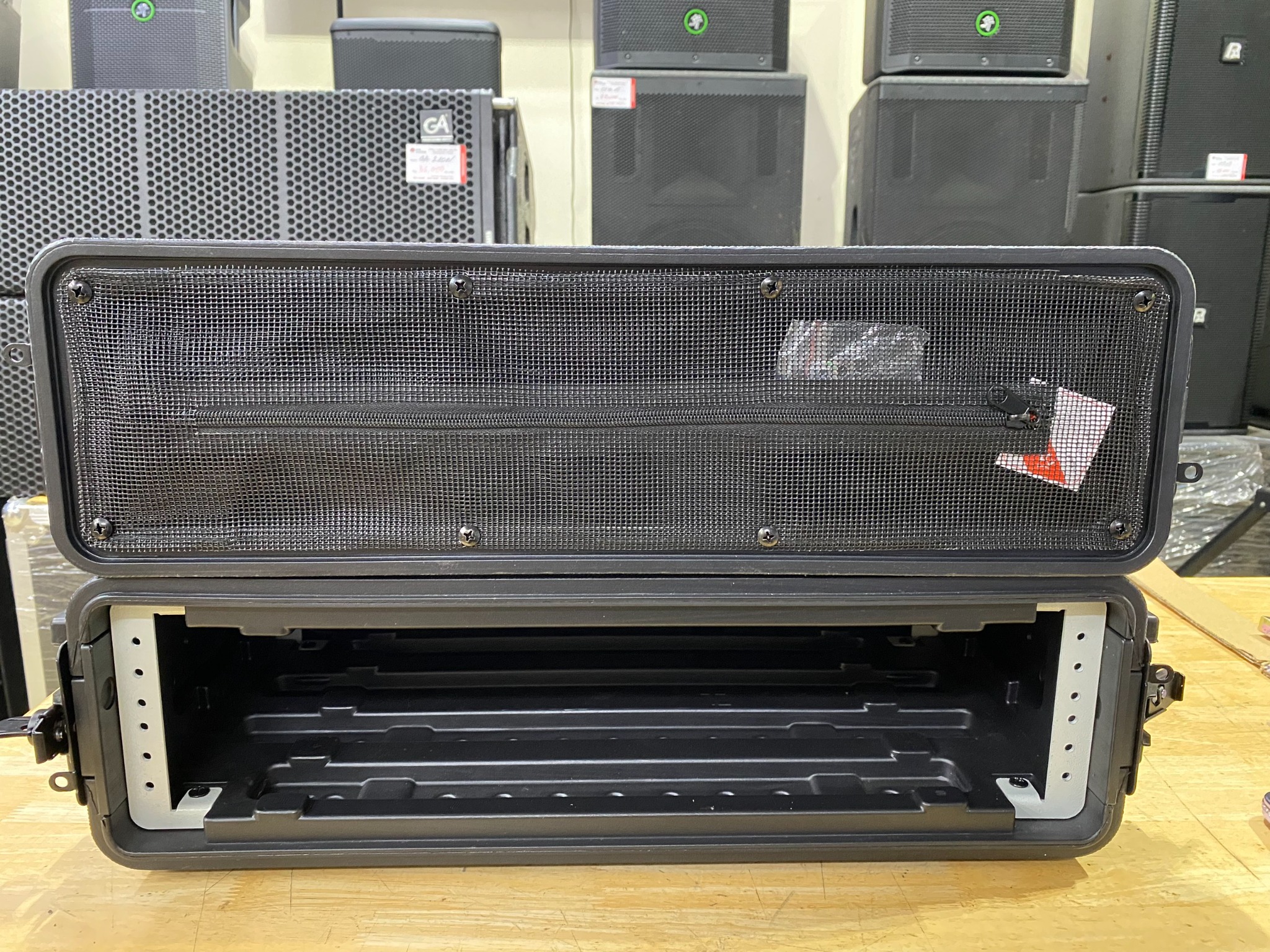 Tủ thiết bị 2U-260 – nhacvietdts