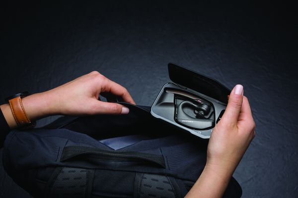 Hộp sạc dự phòng Plantronics Voyager 5200