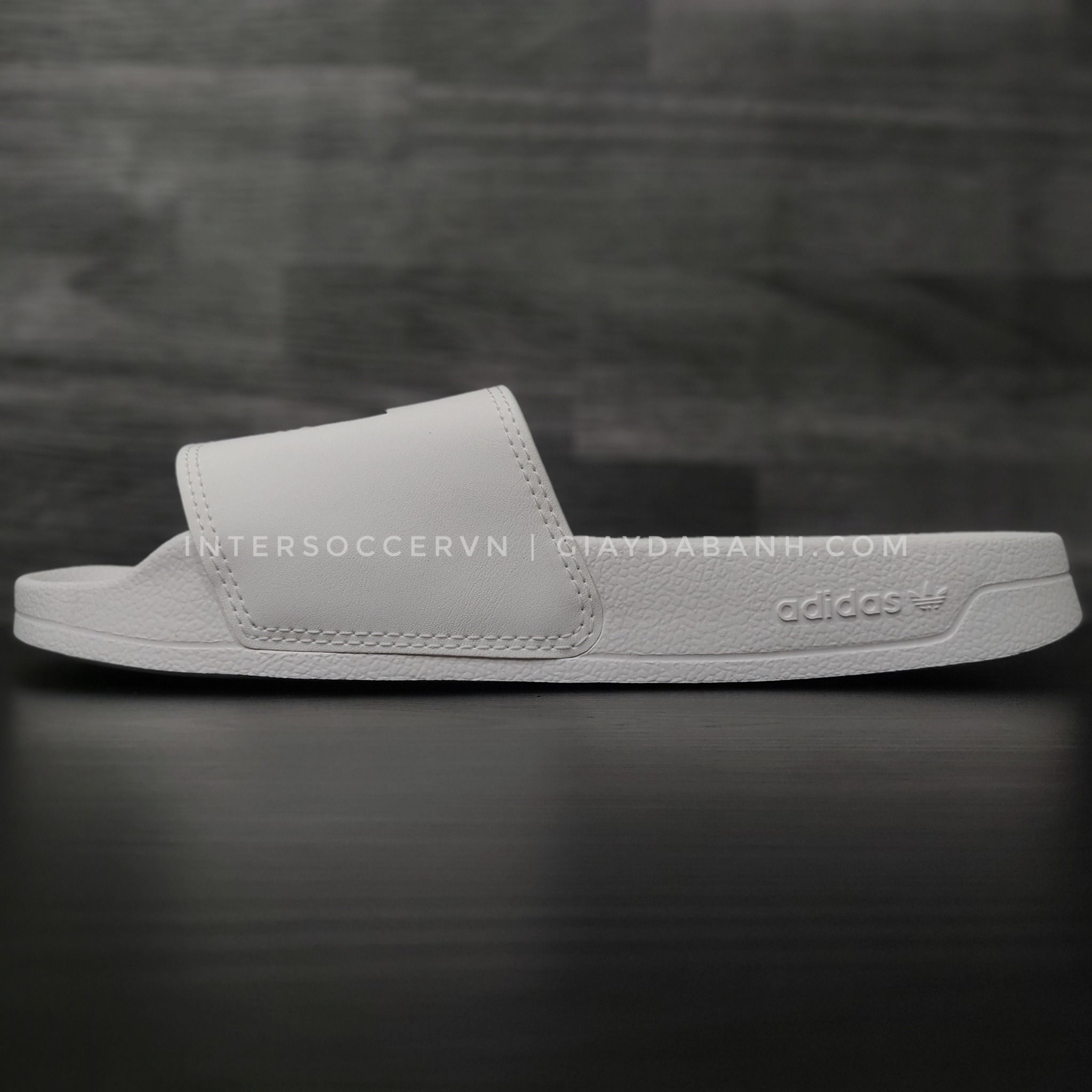 FU8297 - ADILETTE LITE SLIDES – INTERSOCCERVN
