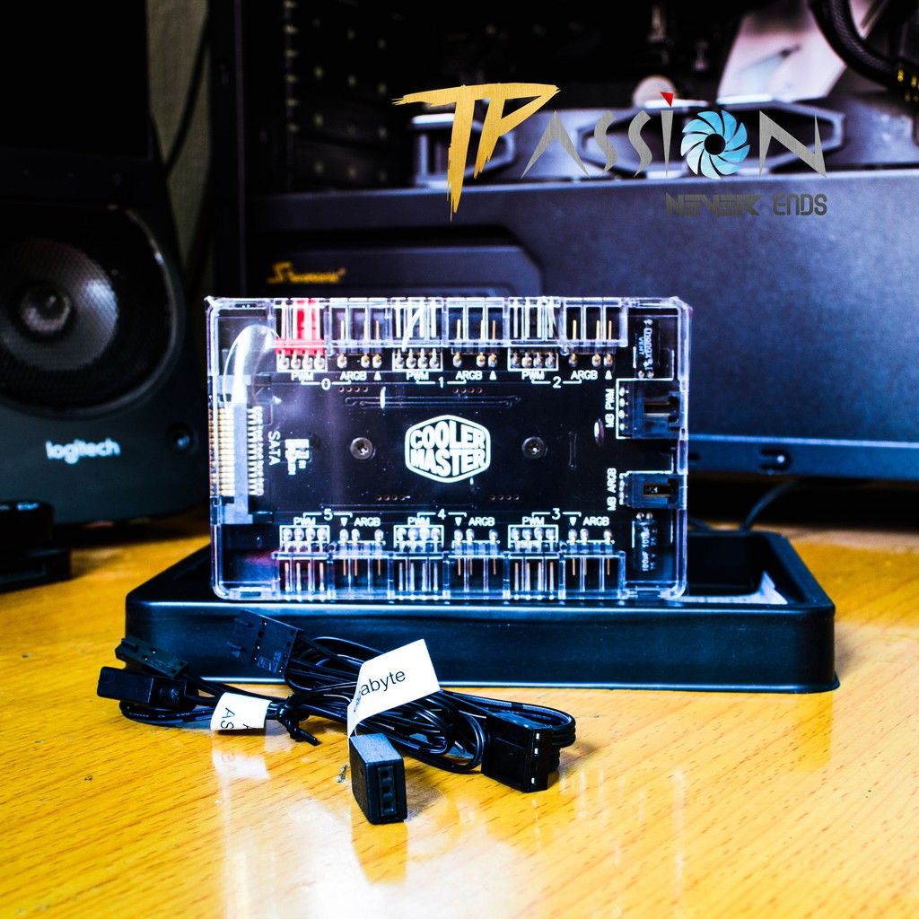 HUB chia kết hợp cổng LED và nguồn Fan CoolerMaster MASTERFAN ARGB AND
