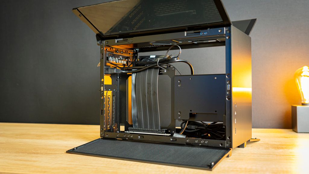 Vỏ case máy tính Lian Li Q58 Black | White kèm dây Riser VGA PCIe 4.0