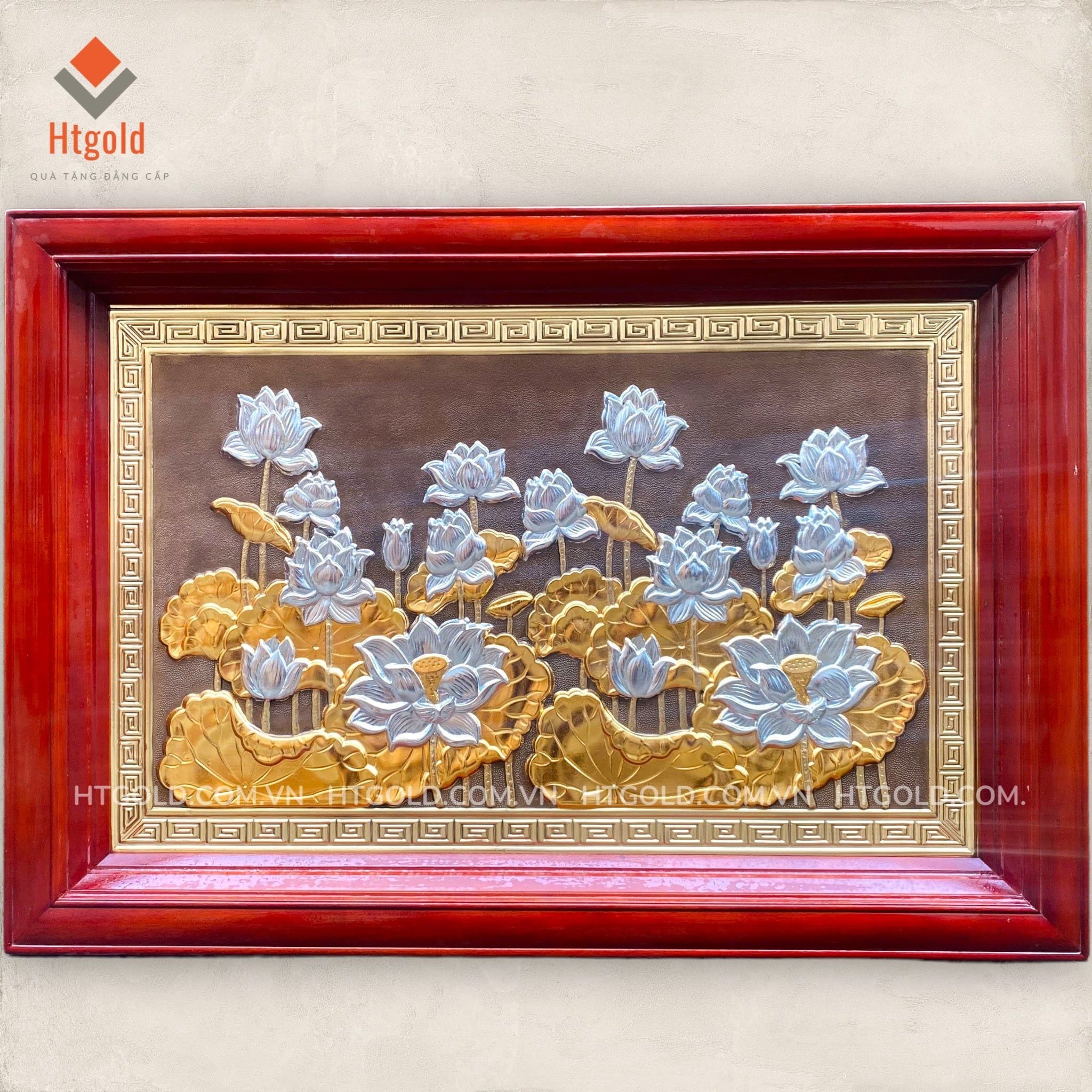 TRANH ĐỒNg HOA SEN, DÁT BẠC (Kích thước 61cm x 68cm) – Tranh Đồng Hợp Thành