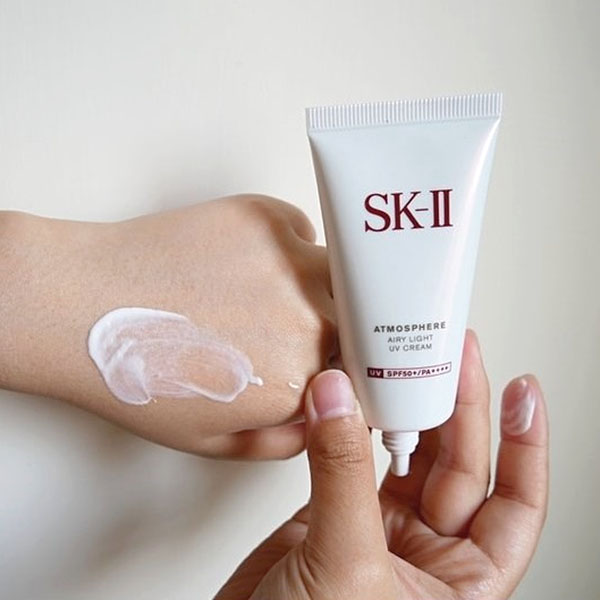 Kem Chống Nắng SK II Atmosphere Airy Light UV Cream SPF50+ PA++++ 30g – Nika Cosmetics