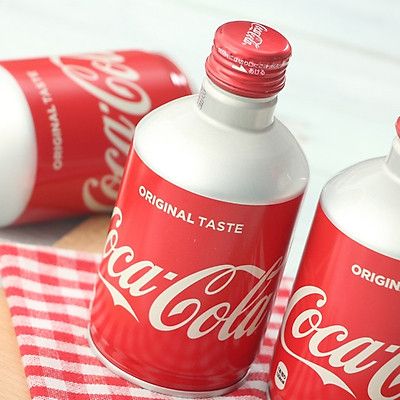 Coca cola Nhật chai thiết – 3F Food Mart / Cty CP Thực Phẩm Biển Việt