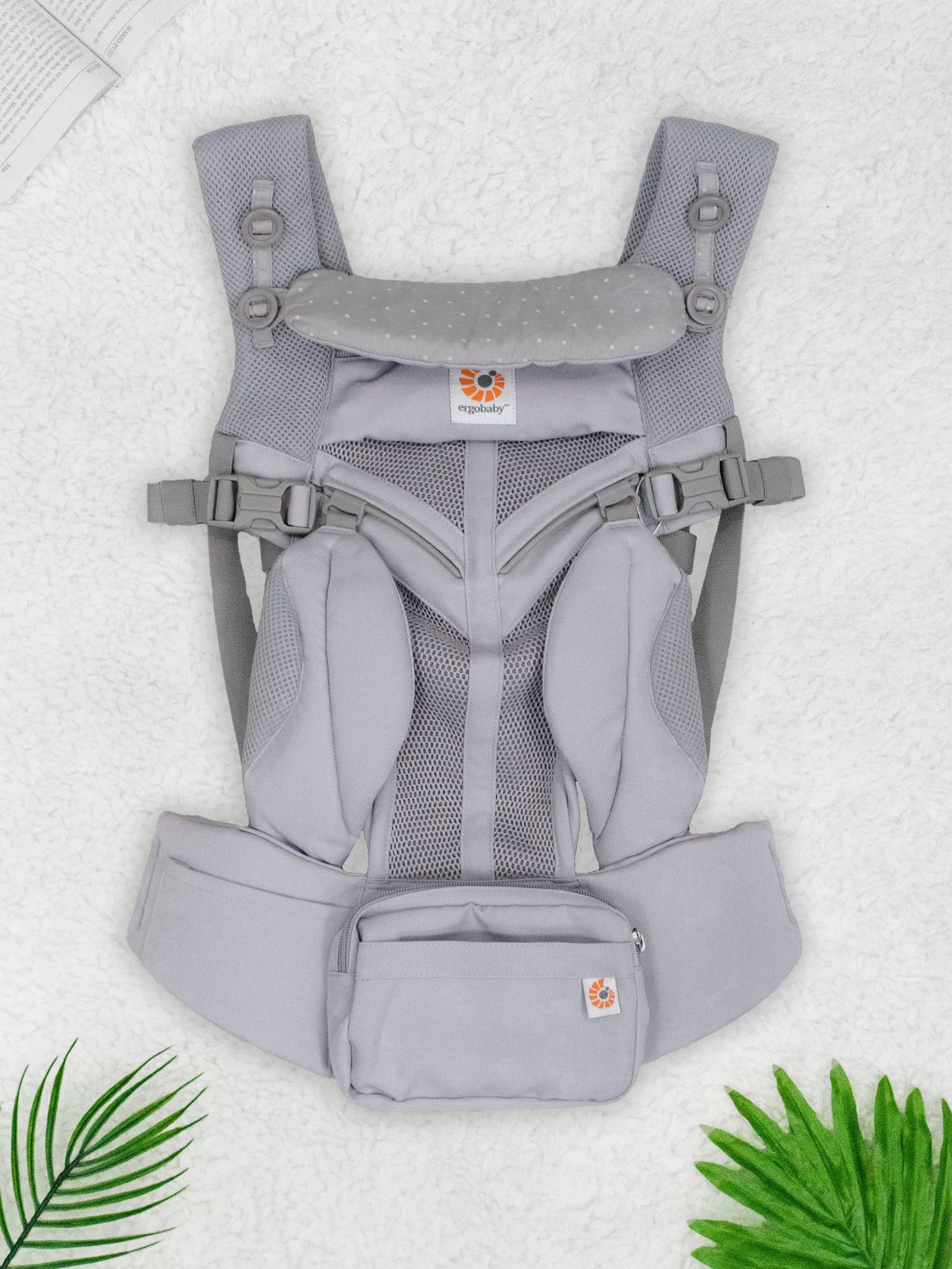 Địu Em Bé ERGOBABY Omni 360 Cool Air Mesh – Mini Dots – ANN BéBé