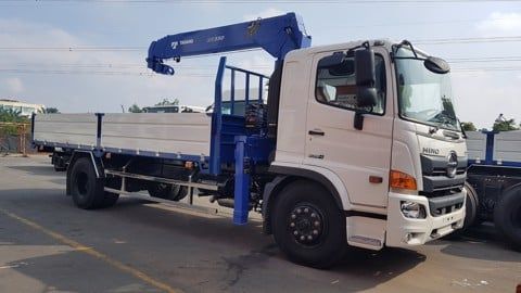 8 Ton Hino Crane Truck