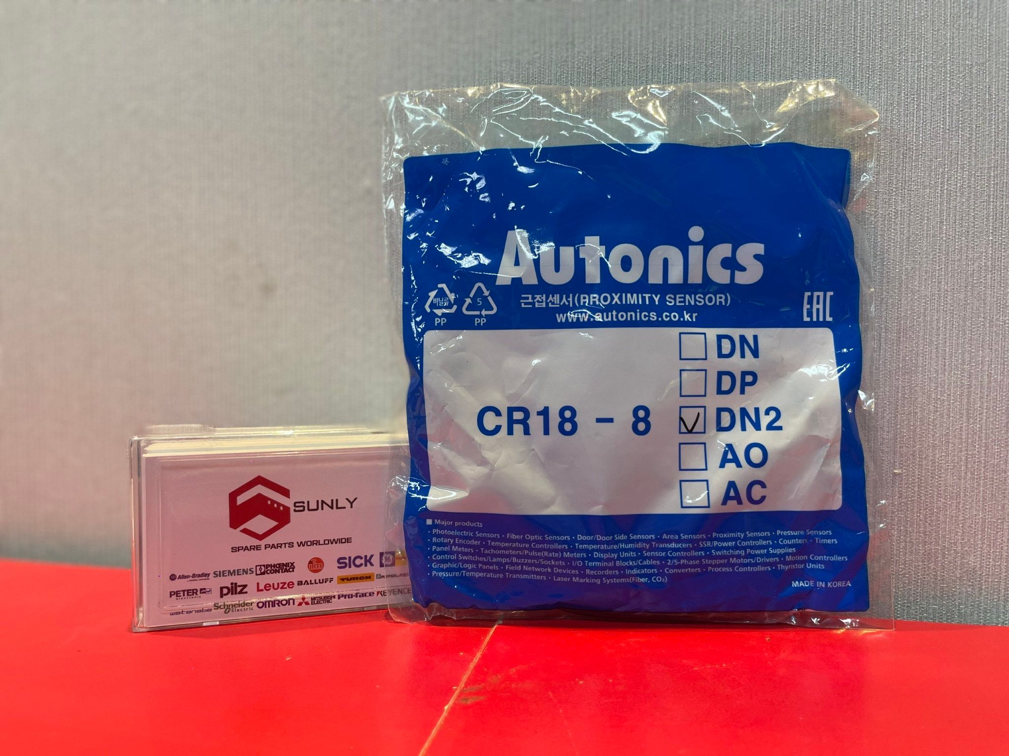 Cảm biến điện dung CR18-8DN2 Autonics – SUNLY INDUSTRY