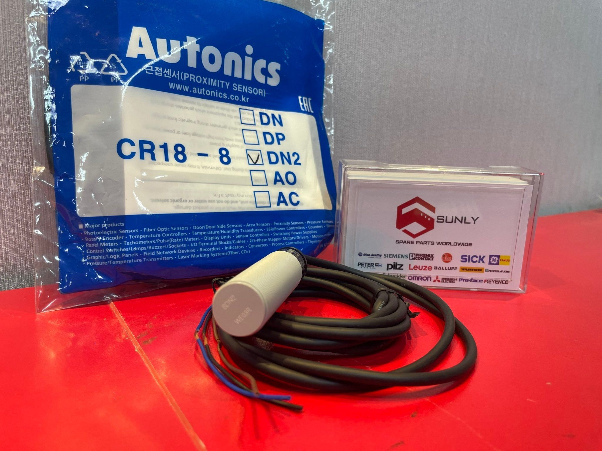 Cảm biến điện dung CR18-8DN2 Autonics – SUNLY INDUSTRY