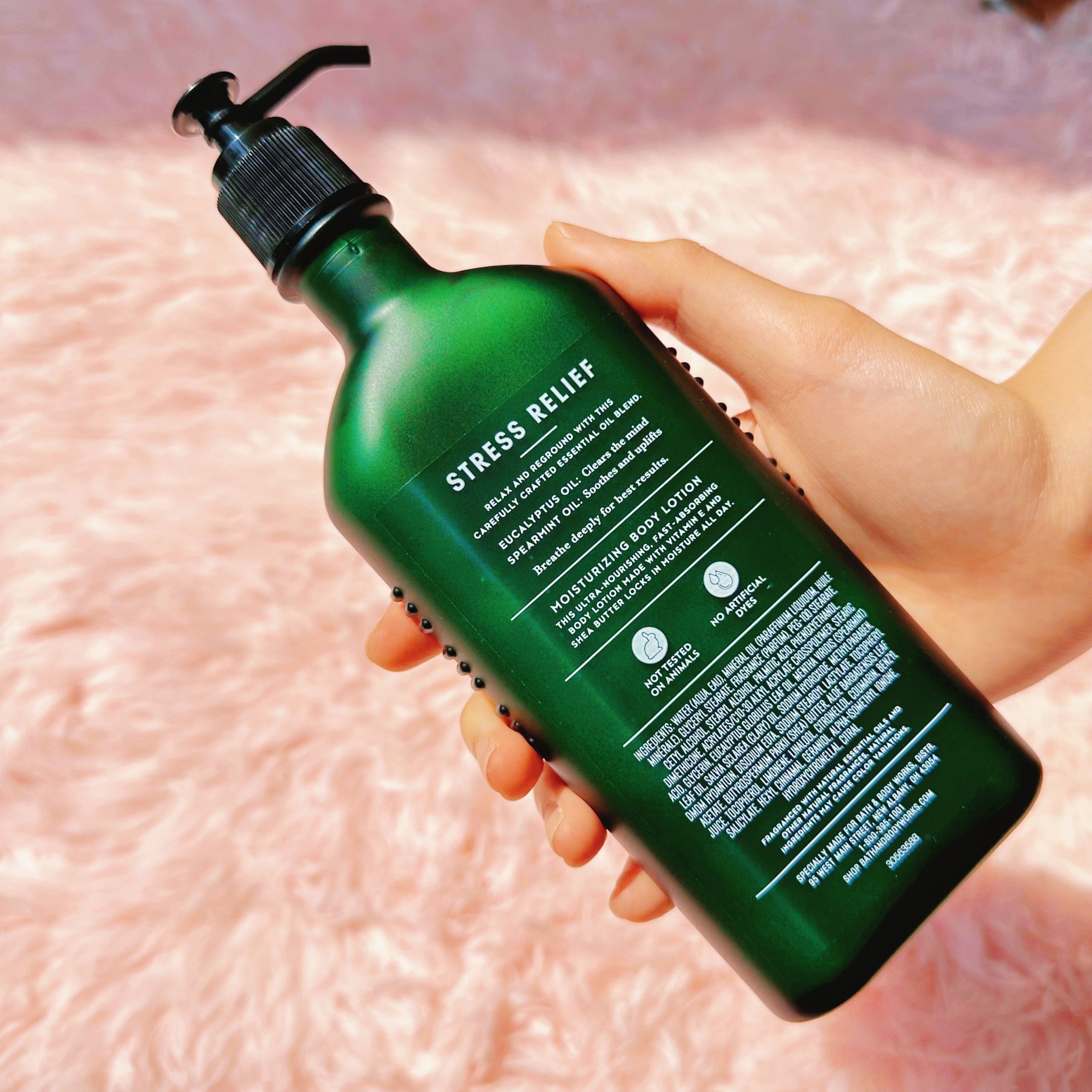Sữa Dưỡng Thể Bath And Body Works Aromatherapy Body Lotion Stress Relief