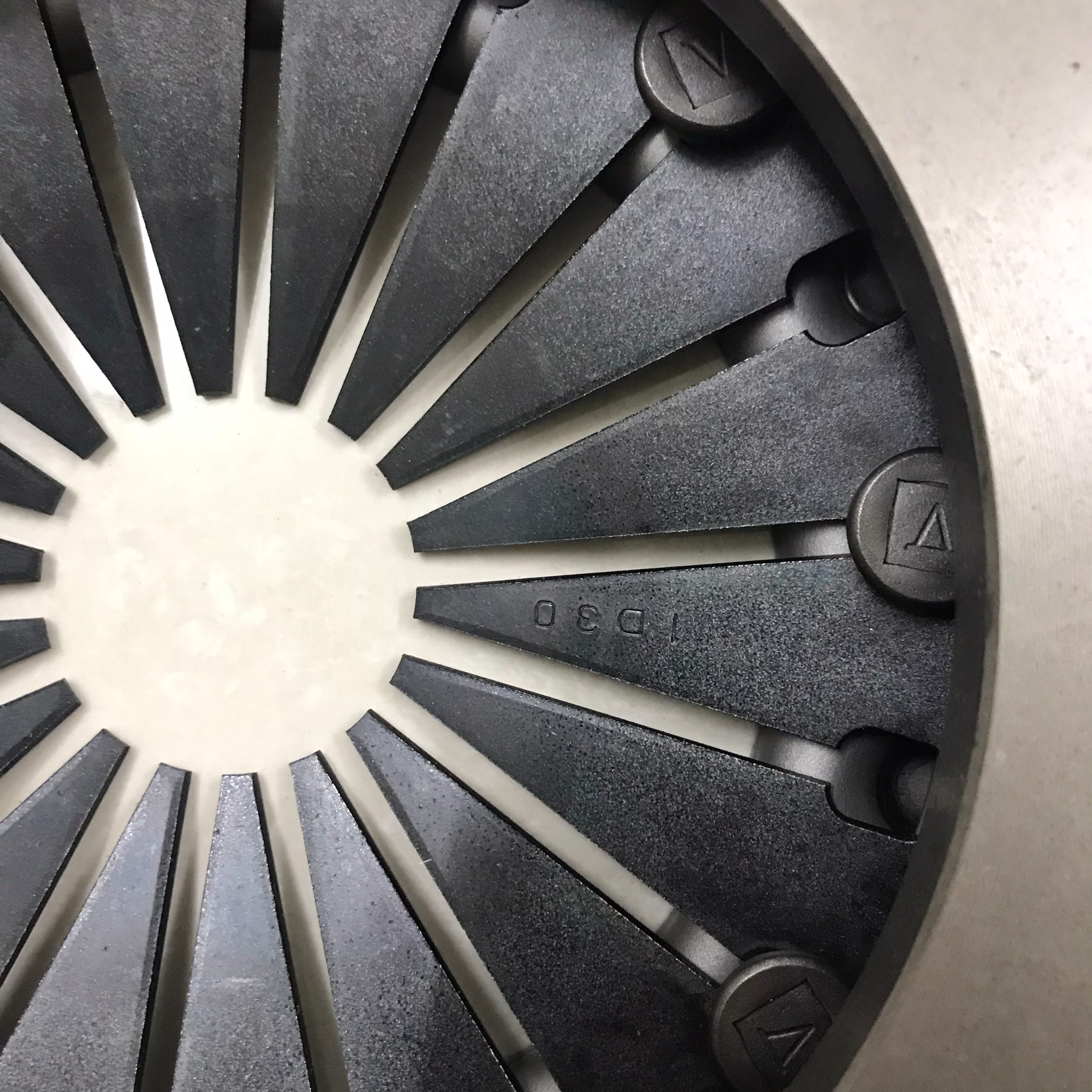 Bộ lá côn, bàn ép, bi tê Land cruiser prado đời 90 máy 22RR Daikin ...