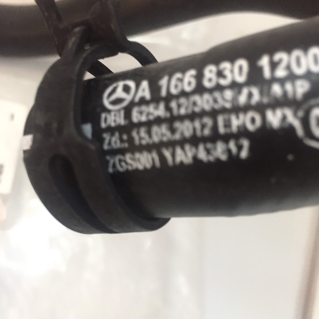 Ông nước động cơ mer W166. Mã A1668301200,A16-683-012-00 – Parts Viet ...