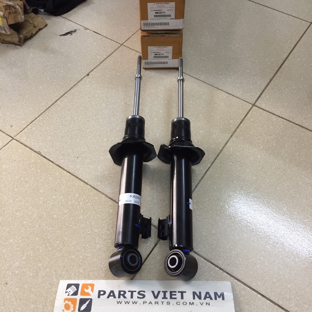 GIẢM XÓC TRƯỚC MITSUBISHI TRITON 4062A111 – Parts Viet Nam - Order Phụ ...