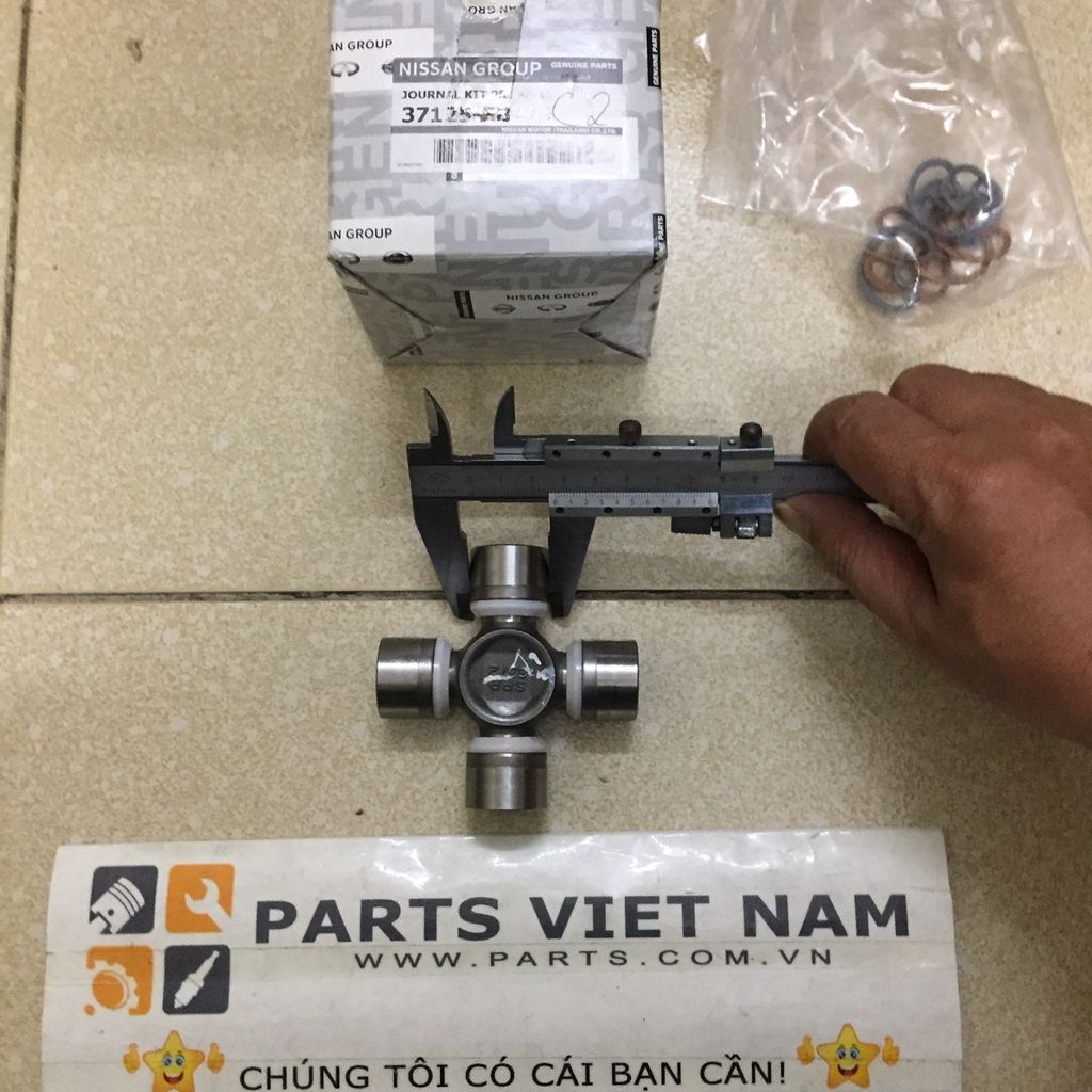 BI CHỮ THẬP CÁC ĐĂNG CẦU TRƯỚC NISSAN NAVARA 27x83 37125EB70A, 37125-E ...