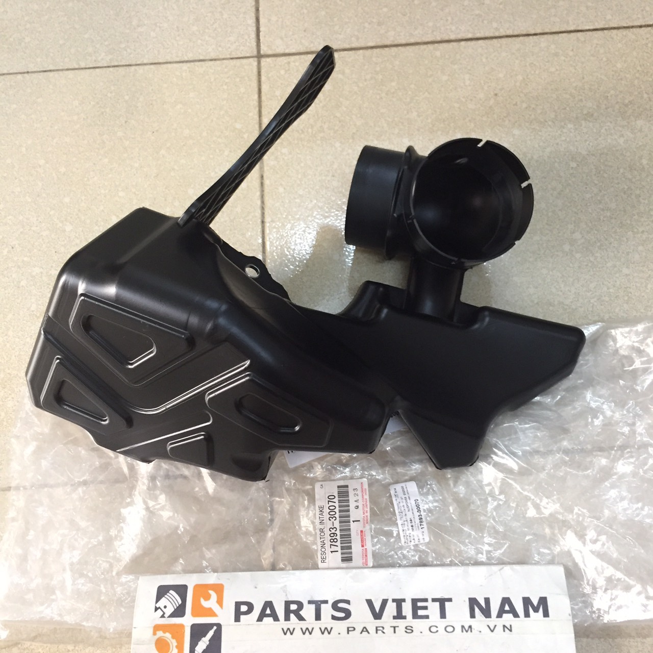 BÌNH TIÊU ÂM TOYOTA HIACE ĐỜI 2013 17893-30070, 1789330070 – Parts Viet ...