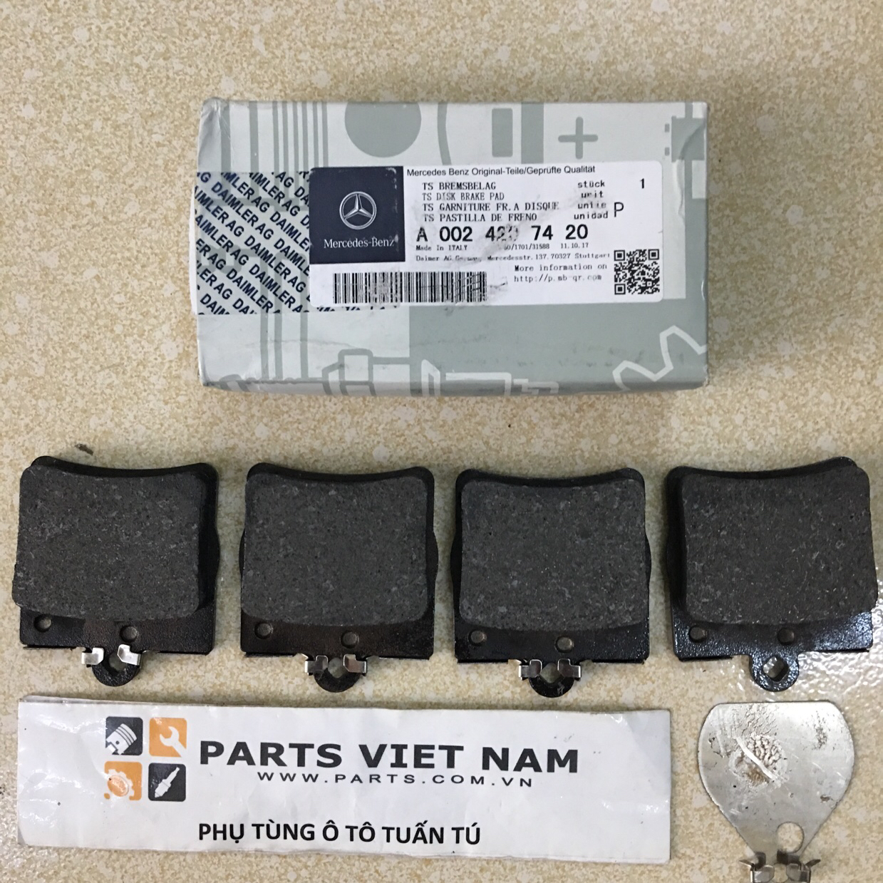 Má phanh hoặc bố thắng sau Mercedes W203 C180, C200, C230, C240 – Parts ...