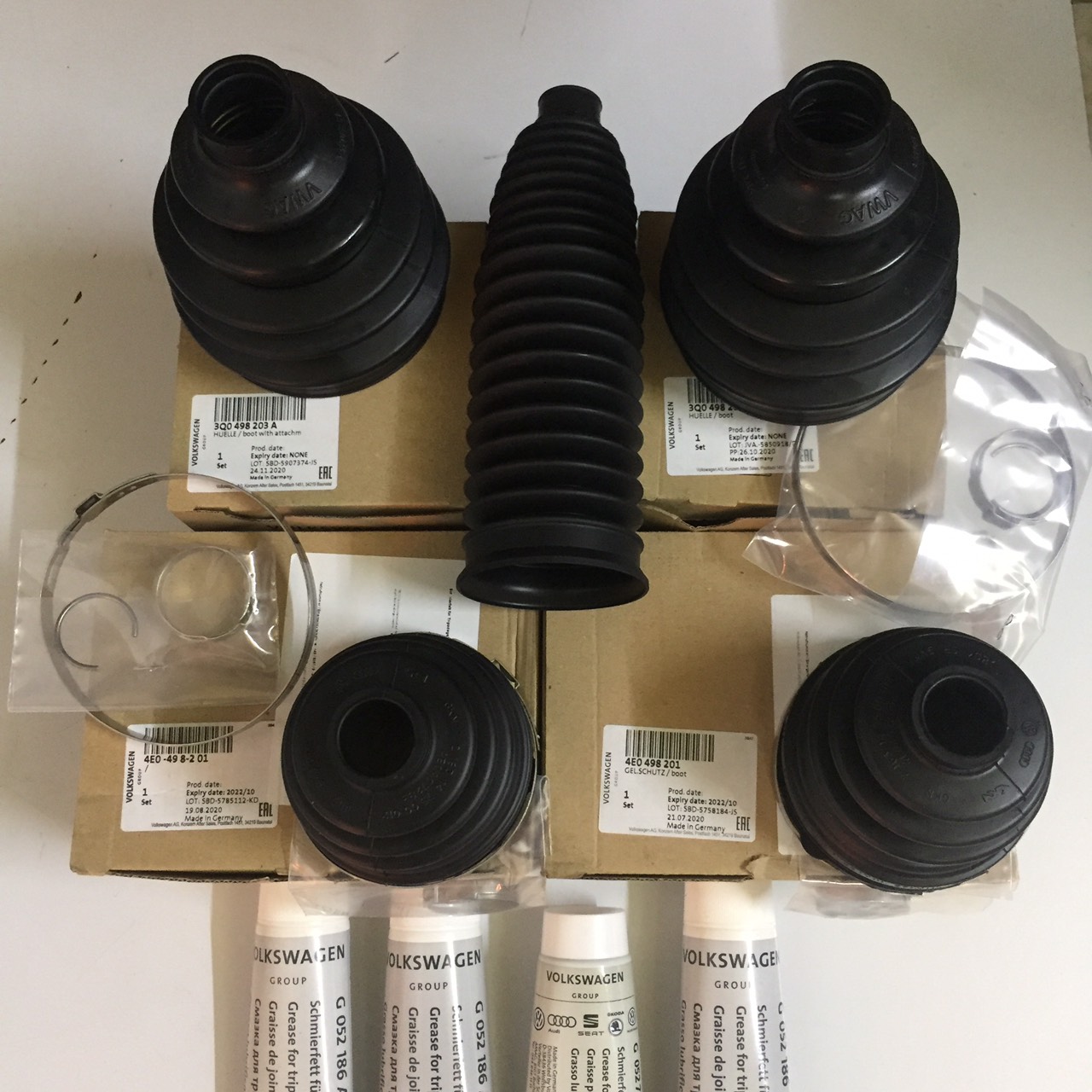 Cao su chụp bụi láp & cao su chụp bụi thước lái Bentley 2010 4E0498201 ...