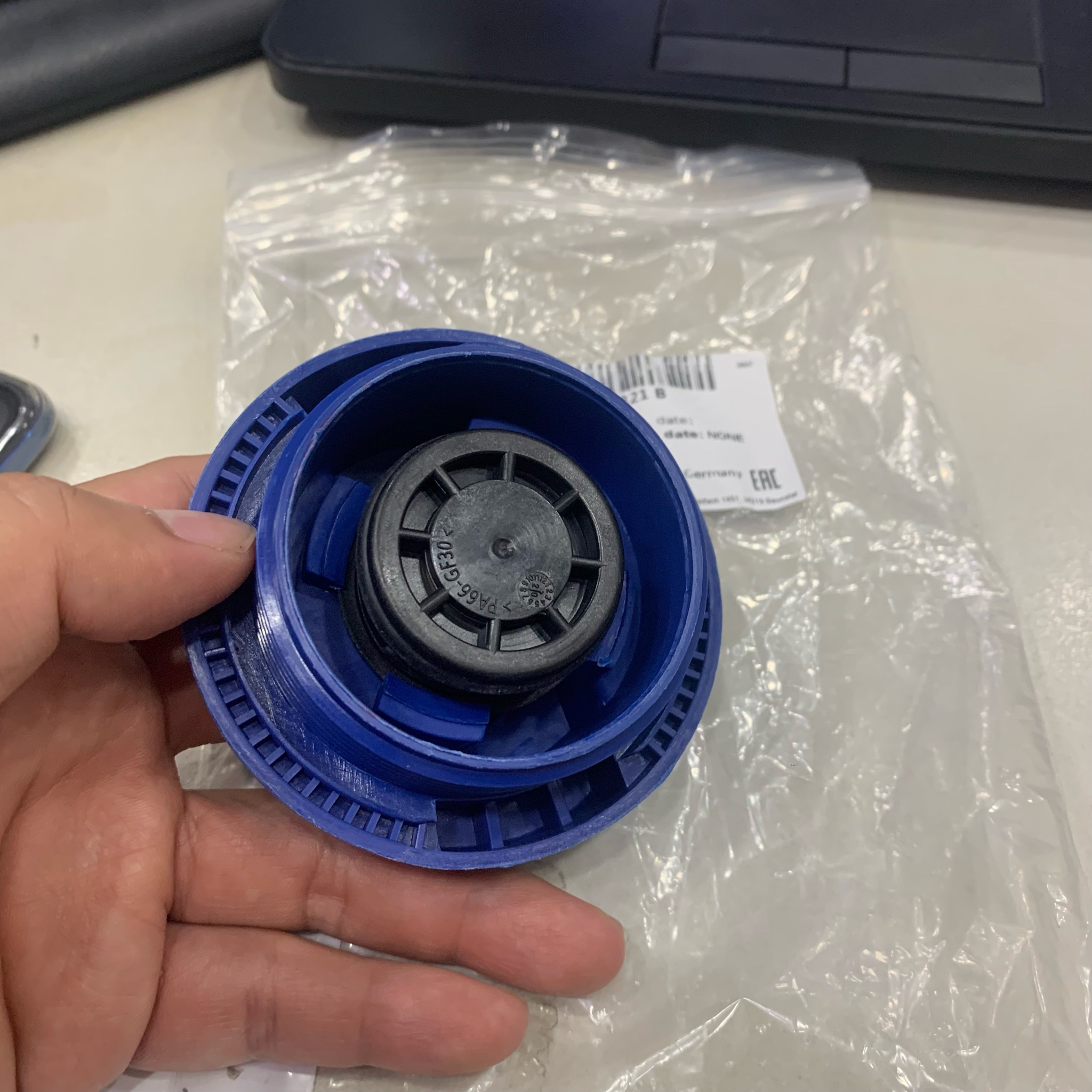 Nắp bình nước phụ Audi, Porsche, Volkswagen - Hàng OEM – Parts Viet Nam ...