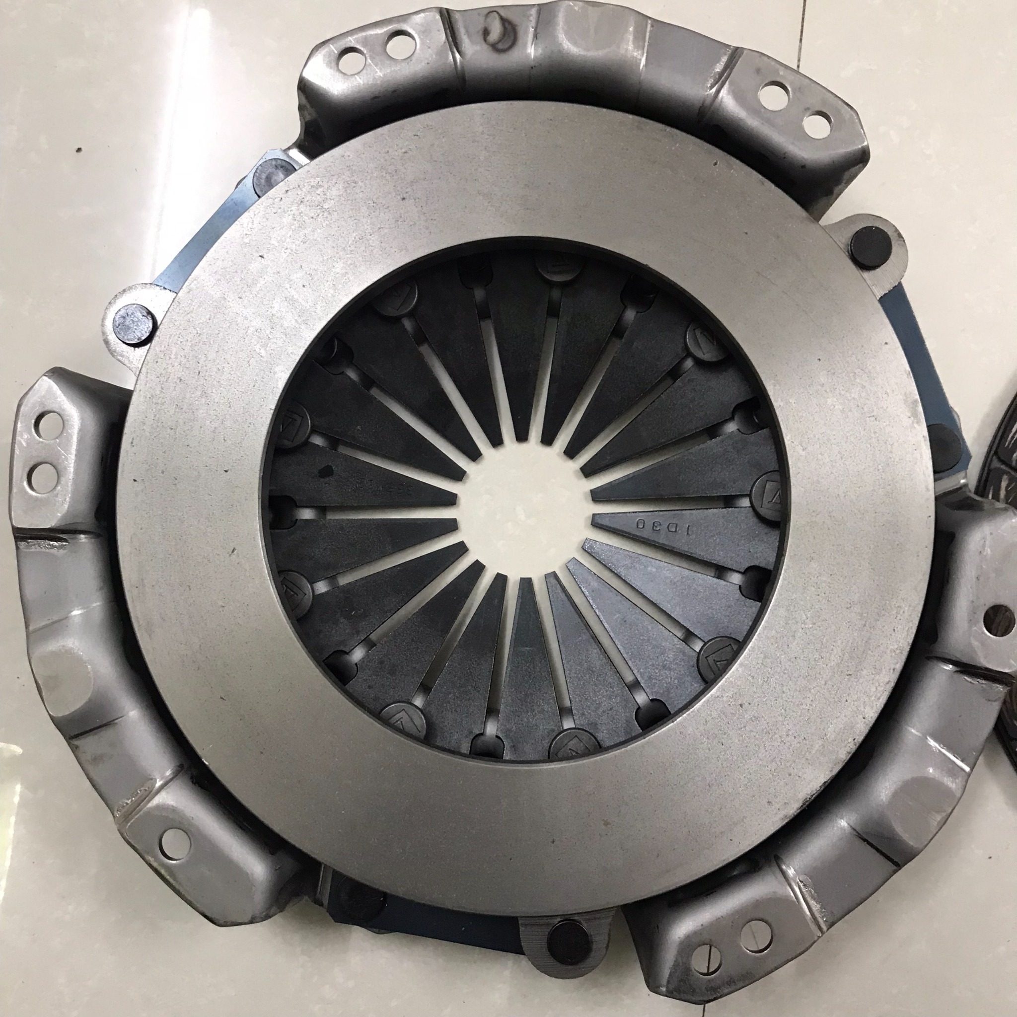 Bộ lá côn, bàn ép, bi tê Land cruiser prado đời 90 máy 22RR Daikin ...